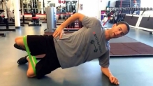 How to Do the Side Lying Clamshell Exercise (With Perfect Form)